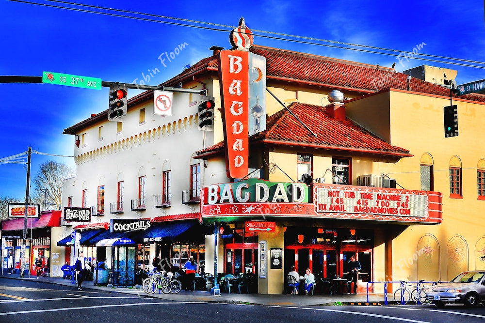 Baghdad Theater – TOBIN FLOOM PHOTOGRAPHY